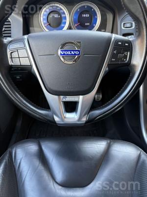 Melns Volvo XC60 2013 Rīga, ar dzinēja tilpumu 2.40 L un nobraukumu 171 tūkst. km par 12400 €, foto 11 vietnē AUTOMOTO.COM.LV