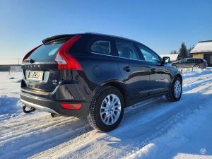 Melns Volvo XC60 2011 Viļņa, ar dzinēja tilpumu 2.40 L un nobraukumu 278 tūkst. km par 7499 €, foto  vietnē AUTOMOTO.COM.LV