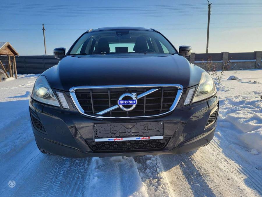 Melns Volvo XC60 2011 Viļņa, ar dzinēja tilpumu 2.40 L un nobraukumu 278 tūkst. km par 7499 €, foto 6 vietnē AUTOMOTO.COM.LV