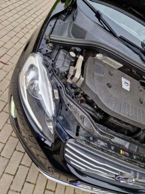 Black Volvo XC60 2013 in Klaipeda, with an engine capacity of 2.00 L and mileage of 251 thousand km for 9999 €, photo 11 on AUTOMOTO.COM.LV