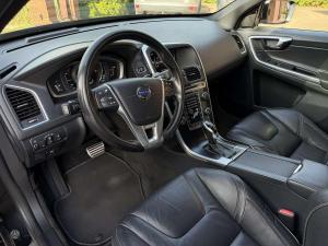 Melns Volvo XC60 2014 Alīta, ar dzinēja tilpumu 2.00 L un nobraukumu 230 tūkst. km par 13500 €, foto 24 vietnē AUTOMOTO.COM.LV