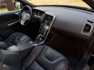 Melns Volvo XC60 2014 Alīta, ar dzinēja tilpumu 2.00 L un nobraukumu 230 tūkst. km par 13500 €, foto 27 vietnē AUTOMOTO.COM.LV