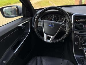 Melns Volvo XC60 2014 Alīta, ar dzinēja tilpumu 2.00 L un nobraukumu 230 tūkst. km par 13500 €, foto 28 vietnē AUTOMOTO.COM.LV