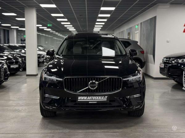 Black Volvo XC60 2023 in Klaipeda, with an engine capacity of 1.97 L and mileage of 87 thousand km for 28950 €, photo 2 on AUTOMOTO.COM.LV