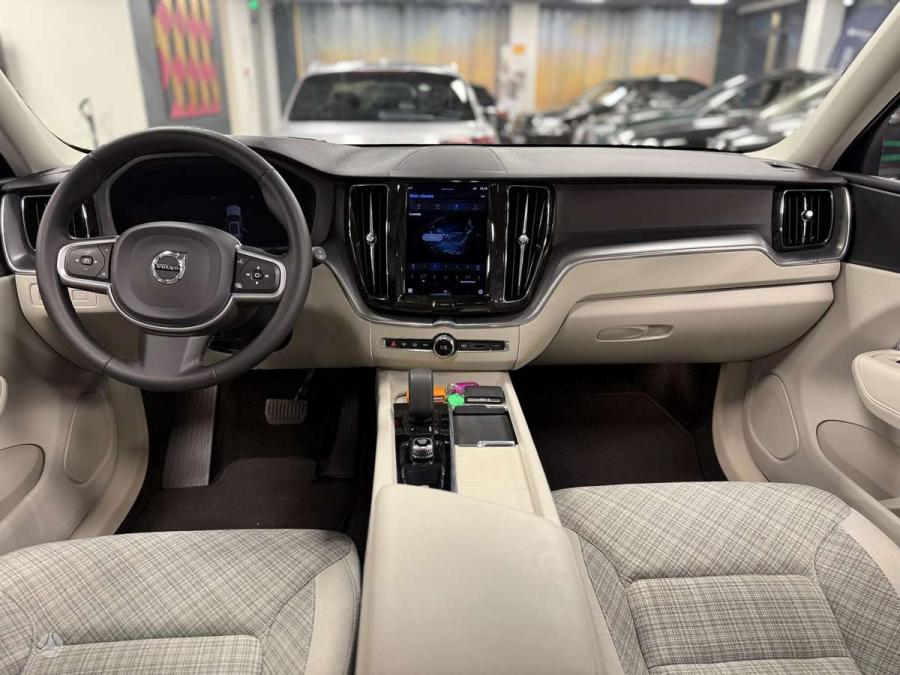 Melns Volvo XC60 2023 Klaipėda, ar dzinēja tilpumu 1.97 L un nobraukumu 87 tūkst. km par 28950 €, foto 20 vietnē AUTOMOTO.COM.LV