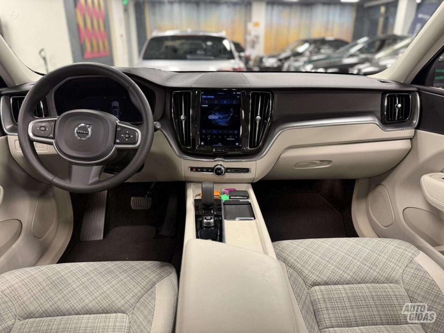 Melns Volvo XC60 2023 Klaipėda, ar dzinēja tilpumu 2.00 L un nobraukumu 87 tūkst. km par 28950 €, foto 20 vietnē AUTOMOTO.COM.LV