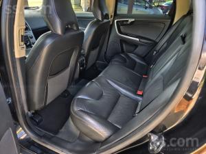 Melns Volvo XC60 2011 Ogre, ar dzinēja tilpumu 2.40 L un nobraukumu 283 tūkst. km par 9270 €, foto 11 vietnē AUTOMOTO.COM.LV