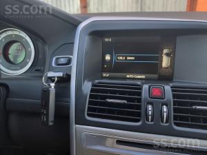 Melns Volvo XC60 2011 Ogre, ar dzinēja tilpumu 2.40 L un nobraukumu 283 tūkst. km par 9270 €, foto 19 vietnē AUTOMOTO.COM.LV
