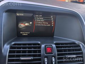 Melns Volvo XC60 2011 Ogre, ar dzinēja tilpumu 2.40 L un nobraukumu 283 tūkst. km par 9270 €, foto 20 vietnē AUTOMOTO.COM.LV