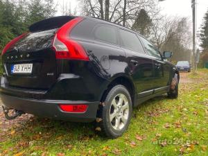 Black Volvo XC60 2009 in Tallinn, with an engine capacity of 2.40 L and mileage of 407 thousand km for 5999 €, photo 5 on AUTOMOTO.COM.LV