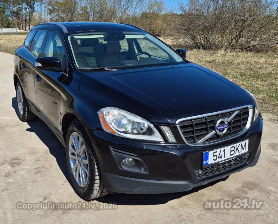 Black Volvo XC60 2009 in Tallinn, with an engine capacity of 2.40 L and mileage of 260 thousand km for 7490 €, photo 1 on AUTOMOTO.COM.LV