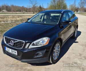 Black Volvo XC60 2009 in Tallinn, with an engine capacity of 2.40 L and mileage of 260 thousand km for 7490 €, photo 3 on AUTOMOTO.COM.LV