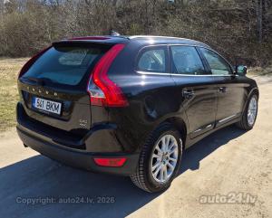 Black Volvo XC60 2009 in Tallinn, with an engine capacity of 2.40 L and mileage of 260 thousand km for 7490 €, photo 7 on AUTOMOTO.COM.LV