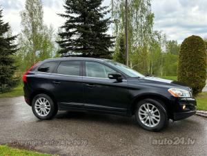 Melns Volvo XC60 2009 Tallina, ar dzinēja tilpumu 2.40 L un nobraukumu 380 tūkst. km par 6990 €, foto 3 vietnē AUTOMOTO.COM.LV