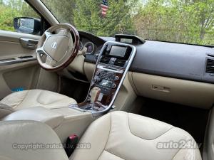 Melns Volvo XC60 2009 Tallina, ar dzinēja tilpumu 2.40 L un nobraukumu 380 tūkst. km par 6990 €, foto 10 vietnē AUTOMOTO.COM.LV