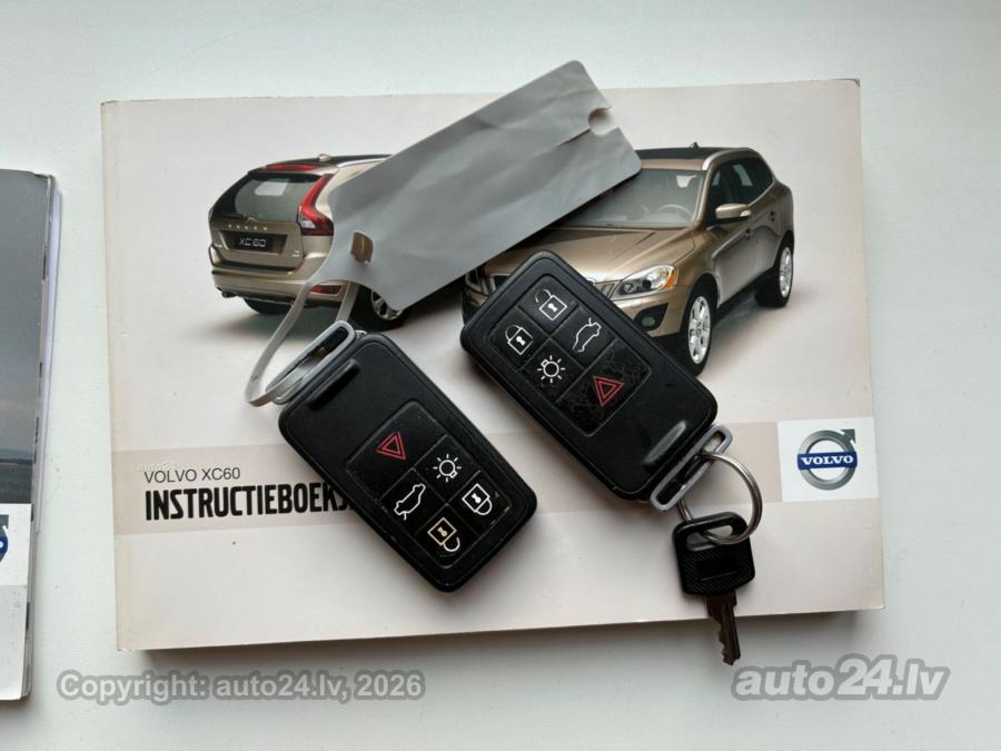 Melns Volvo XC60 2009 Tallina, ar dzinēja tilpumu 2.40 L un nobraukumu 380 tūkst. km par 6990 €, foto 18 vietnē AUTOMOTO.COM.LV