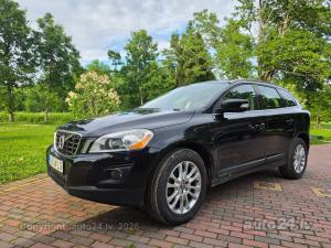 Melns Volvo XC60 2009 Pērnava, ar dzinēja tilpumu 2.40 L un nobraukumu 278 tūkst. km par 6900 €, foto  vietnē AUTOMOTO.COM.LV