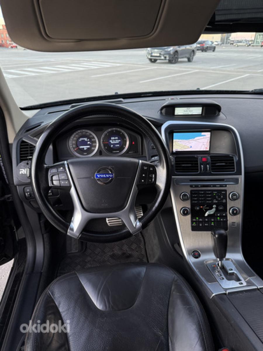 Melns Volvo XC60 2009 Tallina, ar dzinēja tilpumu 0.13 L un nobraukumu 288 tūkst. km par 7500 €, foto 10 vietnē AUTOMOTO.COM.LV
