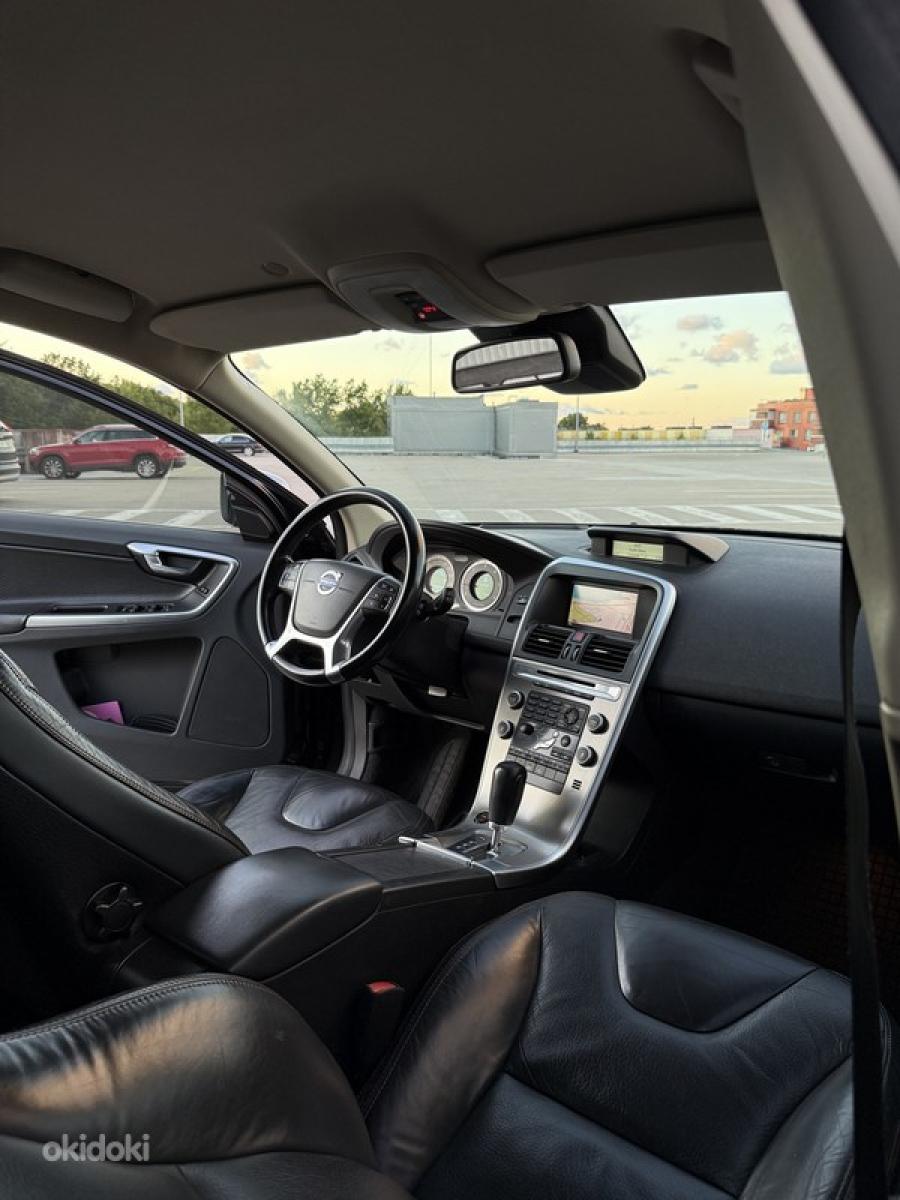 Melns Volvo XC60 2009 Tallina, ar dzinēja tilpumu 0.13 L un nobraukumu 288 tūkst. km par 7500 €, foto 26 vietnē AUTOMOTO.COM.LV