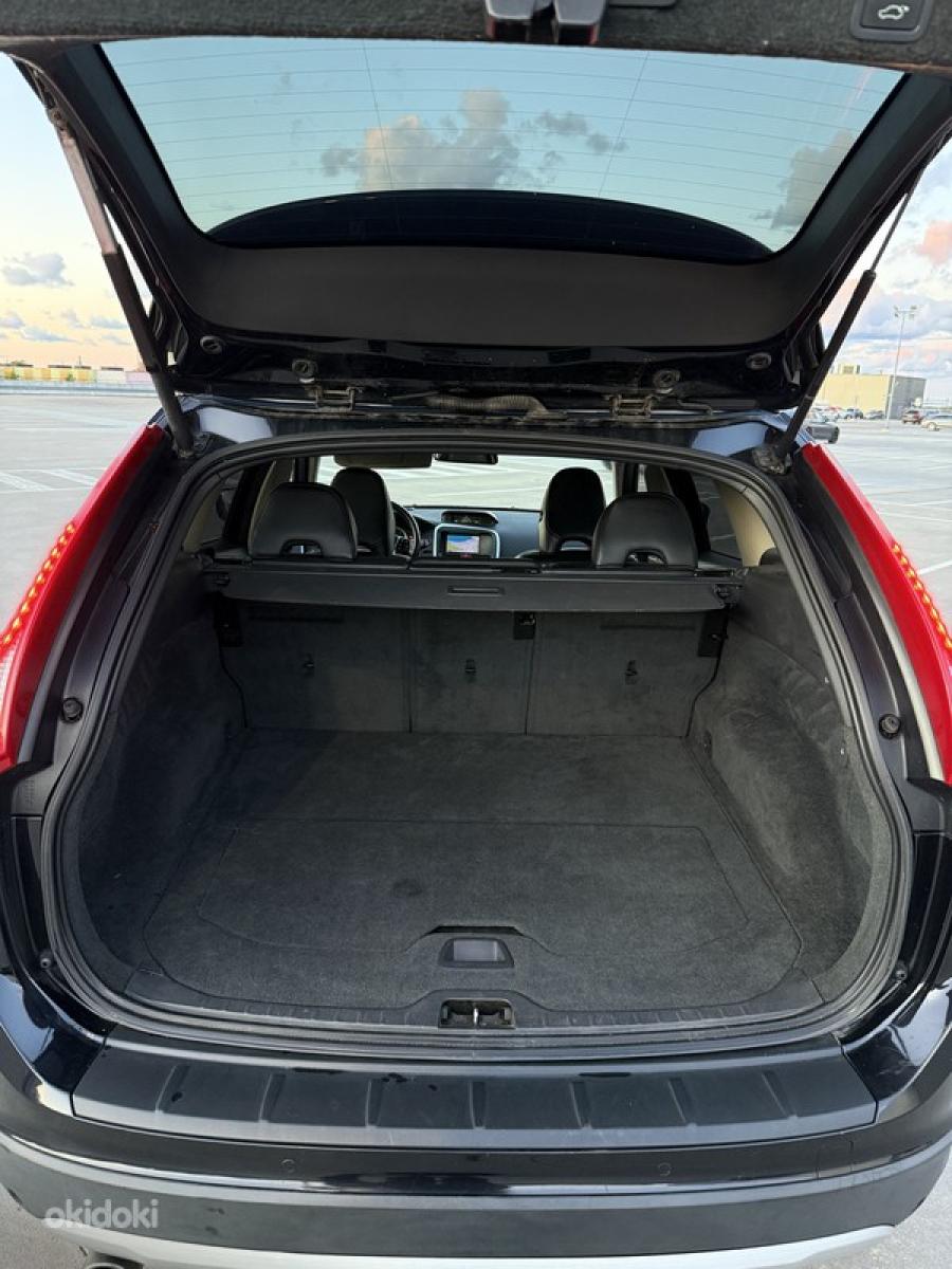 Melns Volvo XC60 2009 Tallina, ar dzinēja tilpumu 0.13 L un nobraukumu 288 tūkst. km par 7500 €, foto 29 vietnē AUTOMOTO.COM.LV