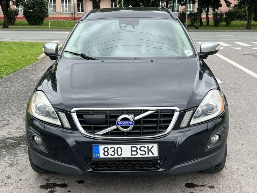 Black Volvo XC60 2009 in Narva, with an engine capacity of 2.40 L and mileage of 322 thousand km for 5499 €, photo 15 on AUTOMOTO.COM.LV