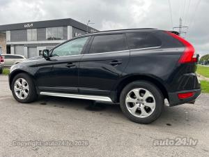 Melns Volvo XC60 2009 Narva, ar dzinēja tilpumu 2.40 L un nobraukumu 322 tūkst. km par 5499 €, foto 10 vietnē AUTOMOTO.COM.LV