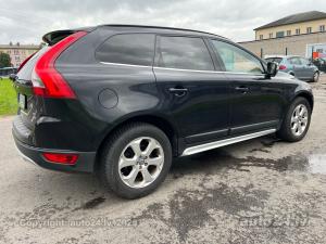 Melns Volvo XC60 2009 Narva, ar dzinēja tilpumu 2.40 L un nobraukumu 322 tūkst. km par 5499 €, foto 13 vietnē AUTOMOTO.COM.LV