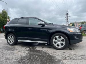 Melns Volvo XC60 2009 Narva, ar dzinēja tilpumu 2.40 L un nobraukumu 322 tūkst. km par 5499 €, foto 14 vietnē AUTOMOTO.COM.LV