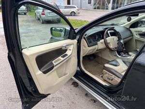 Melns Volvo XC60 2009 Narva, ar dzinēja tilpumu 2.40 L un nobraukumu 322 tūkst. km par 5499 €, foto 24 vietnē AUTOMOTO.COM.LV