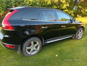 Melns Volvo XC60 2009 Tallina, ar dzinēja tilpumu 2.40 L un nobraukumu 246 tūkst. km par 5300 €, foto 3 vietnē AUTOMOTO.COM.LV
