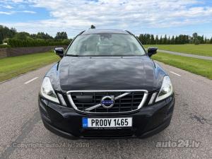 Black Volvo XC60 2010 in Tallinn, with an engine capacity of 2.40 L and mileage of 329 thousand km for 9490 €, photo 10 on AUTOMOTO.COM.LV