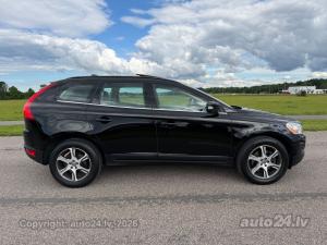 Black Volvo XC60 2010 in Tallinn, with an engine capacity of 2.40 L and mileage of 329 thousand km for 9490 €, photo 13 on AUTOMOTO.COM.LV