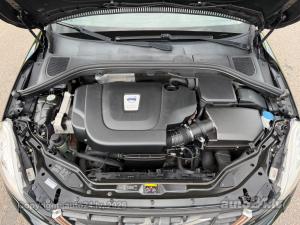 Black Volvo XC60 2010 in Tallinn, with an engine capacity of 2.40 L and mileage of 329 thousand km for 9490 €, photo 26 on AUTOMOTO.COM.LV