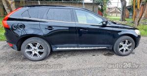 Melns Volvo XC60 2010 Rakvere, ar dzinēja tilpumu 2.40 L un nobraukumu 281 tūkst. km par 9800 €, foto 4 vietnē AUTOMOTO.COM.LV