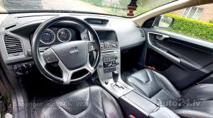 Melns Volvo XC60 2010 Rakvere, ar dzinēja tilpumu 2.40 L un nobraukumu 281 tūkst. km par 9800 €, foto 5 vietnē AUTOMOTO.COM.LV