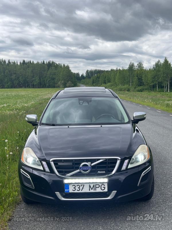 Black Volvo XC60 2010 in Tallinn, with an engine capacity of 2.40 L and mileage of 412 thousand km for 8400 €, photo 1 on AUTOMOTO.COM.LV