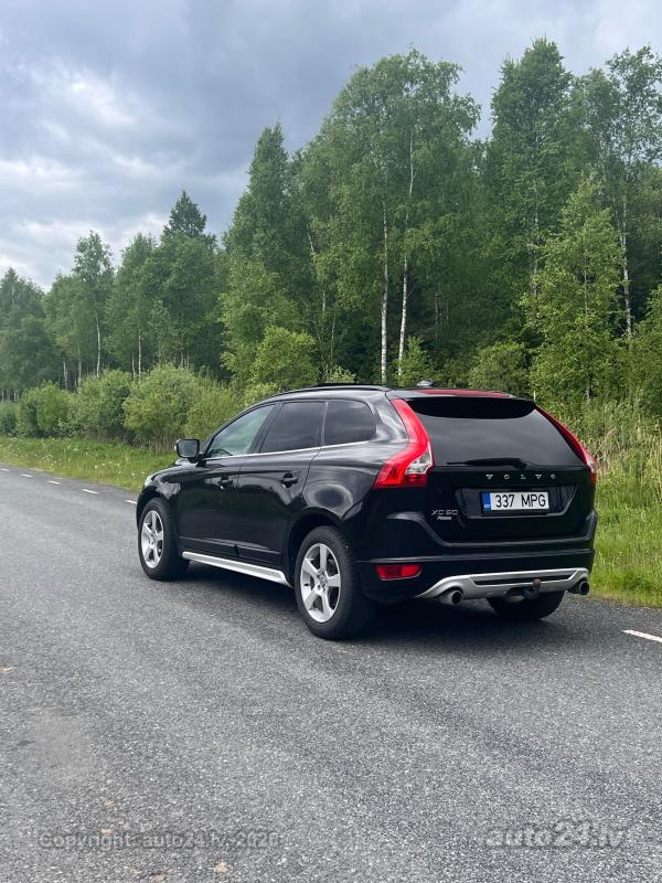 Black Volvo XC60 2010 in Tallinn, with an engine capacity of 2.40 L and mileage of 412 thousand km for 8400 €, photo 7 on AUTOMOTO.COM.LV
