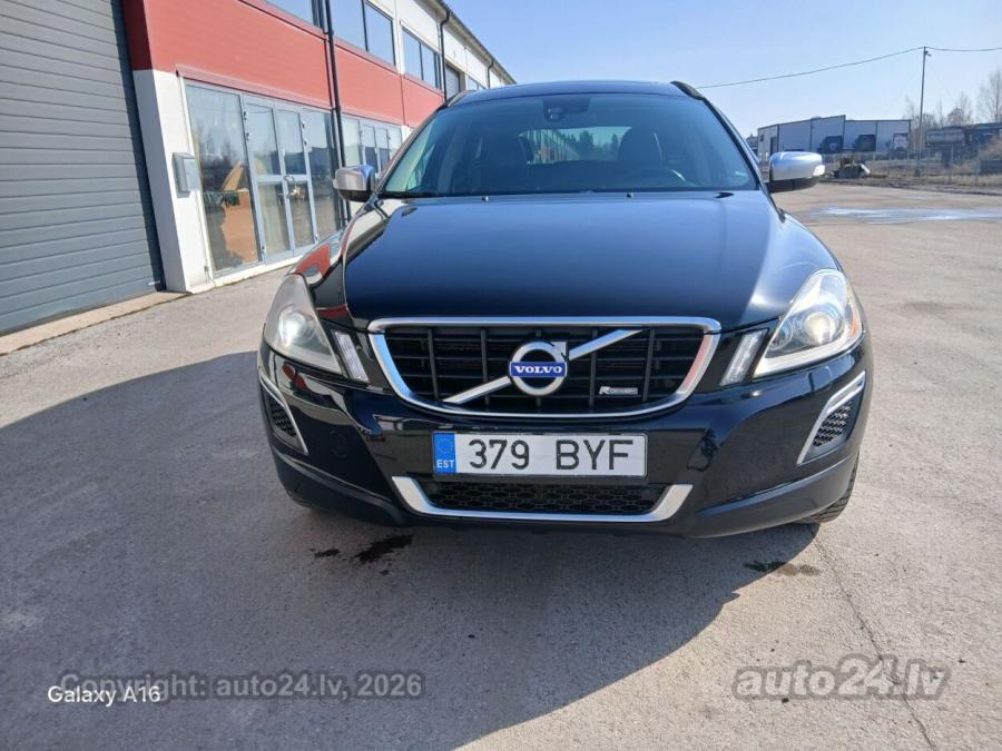 Black Volvo XC60 2011 in Tallinn, with an engine capacity of 2.40 L and mileage of 385 thousand km for 7000 €, photo 1 on AUTOMOTO.COM.LV
