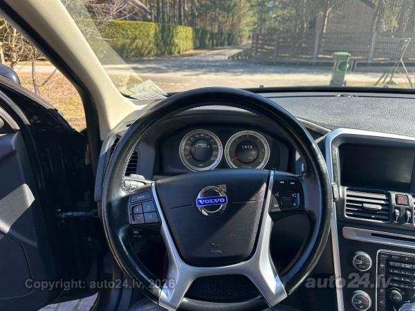 Melns Volvo XC60 2011 Rīga, ar dzinēja tilpumu 2.40 L un nobraukumu 240 tūkst. km par 8500 €, foto 5 vietnē AUTOMOTO.COM.LV