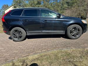 Melns Volvo XC60 2011 Rīga, ar dzinēja tilpumu 2.40 L un nobraukumu 240 tūkst. km par 8500 €, foto 8 vietnē AUTOMOTO.COM.LV