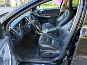 Melns Volvo XC60 2011 Tallina, ar dzinēja tilpumu 2.40 L un nobraukumu 383 tūkst. km par 7390 €, foto 7 vietnē AUTOMOTO.COM.LV
