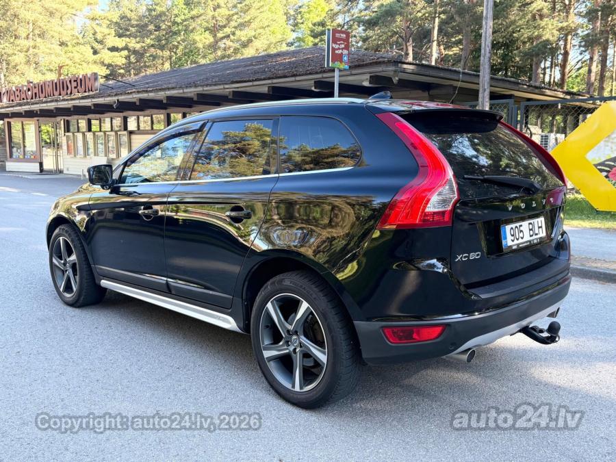 Melns Volvo XC60 2011 Tallina, ar dzinēja tilpumu 2.40 L un nobraukumu 383 tūkst. km par 7390 €, foto 8 vietnē AUTOMOTO.COM.LV