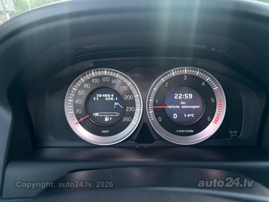 Melns Volvo XC60 2011 Tallina, ar dzinēja tilpumu 2.40 L un nobraukumu 383 tūkst. km par 7390 €, foto 20 vietnē AUTOMOTO.COM.LV
