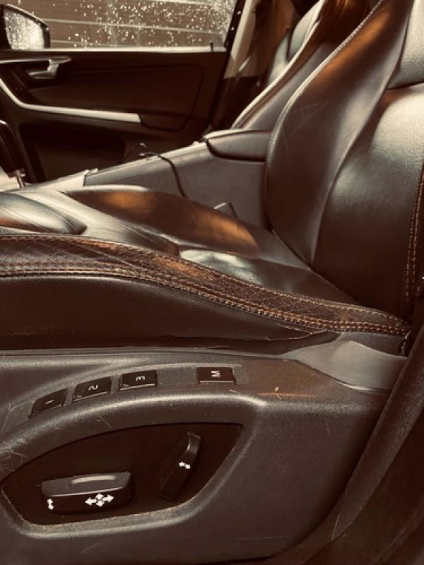 Melns Volvo XC60 2011 Kohtla-Jerve, ar dzinēja tilpumu 2.40 L un nobraukumu 261 tūkst. km par 8500 €, foto 8 vietnē AUTOMOTO.COM.LV