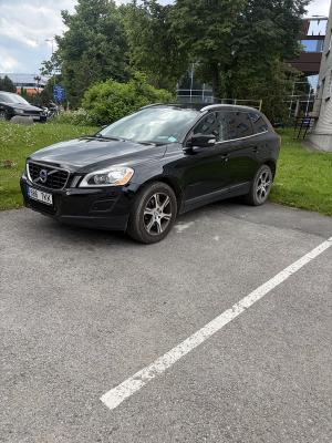 Melns Volvo XC60 2011 Kohtla-Jerve, ar dzinēja tilpumu 2.40 L un nobraukumu 261 tūkst. km par 8500 €, foto 10 vietnē AUTOMOTO.COM.LV