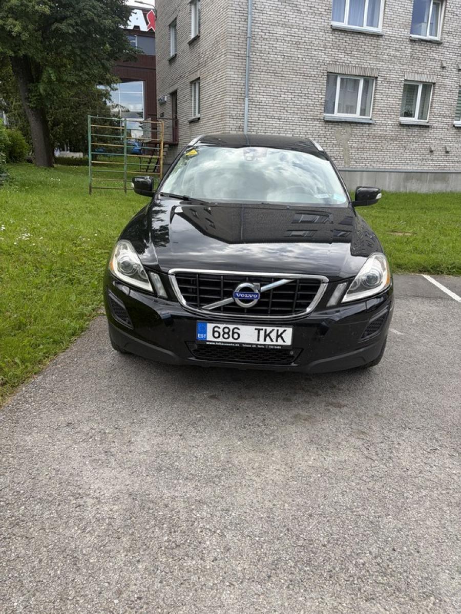 Melns Volvo XC60 2011 Kohtla-Jerve, ar dzinēja tilpumu 2.40 L un nobraukumu 261 tūkst. km par 8500 €, foto 12 vietnē AUTOMOTO.COM.LV