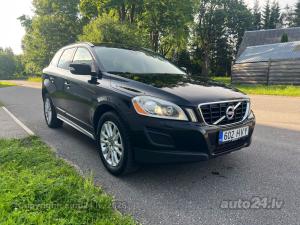 Black Volvo XC60 2011 in Tallinn, with an engine capacity of 2.40 L and mileage of 372 thousand km for 7490 €, photo  on AUTOMOTO.COM.LV