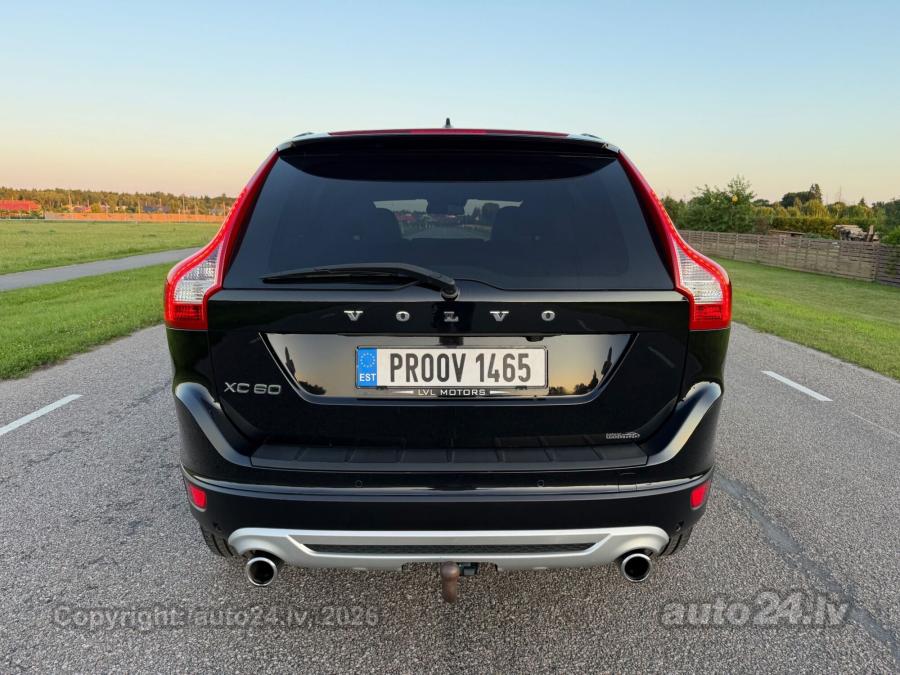 Melns Volvo XC60 2011 Tallina, ar dzinēja tilpumu 2.40 L un nobraukumu 275 tūkst. km par 10990 €, foto 11 vietnē AUTOMOTO.COM.LV