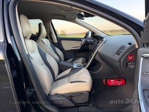 Melns Volvo XC60 2011 Tallina, ar dzinēja tilpumu 2.40 L un nobraukumu 275 tūkst. km par 10990 €, foto 13 vietnē AUTOMOTO.COM.LV