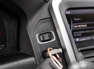 Черный Вольво ХС60 2011 в Таллин, объемом двигателя 2.00 л и пробегом 314 тыс. км за 5999 €, фото 19 на AUTOMOTO.COM.LV